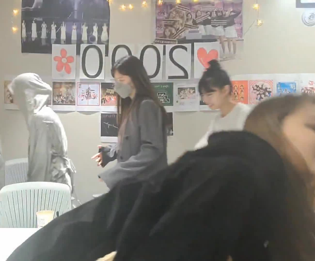 Tzuyu saying goodbye in their 2000day vlive | Scrolller