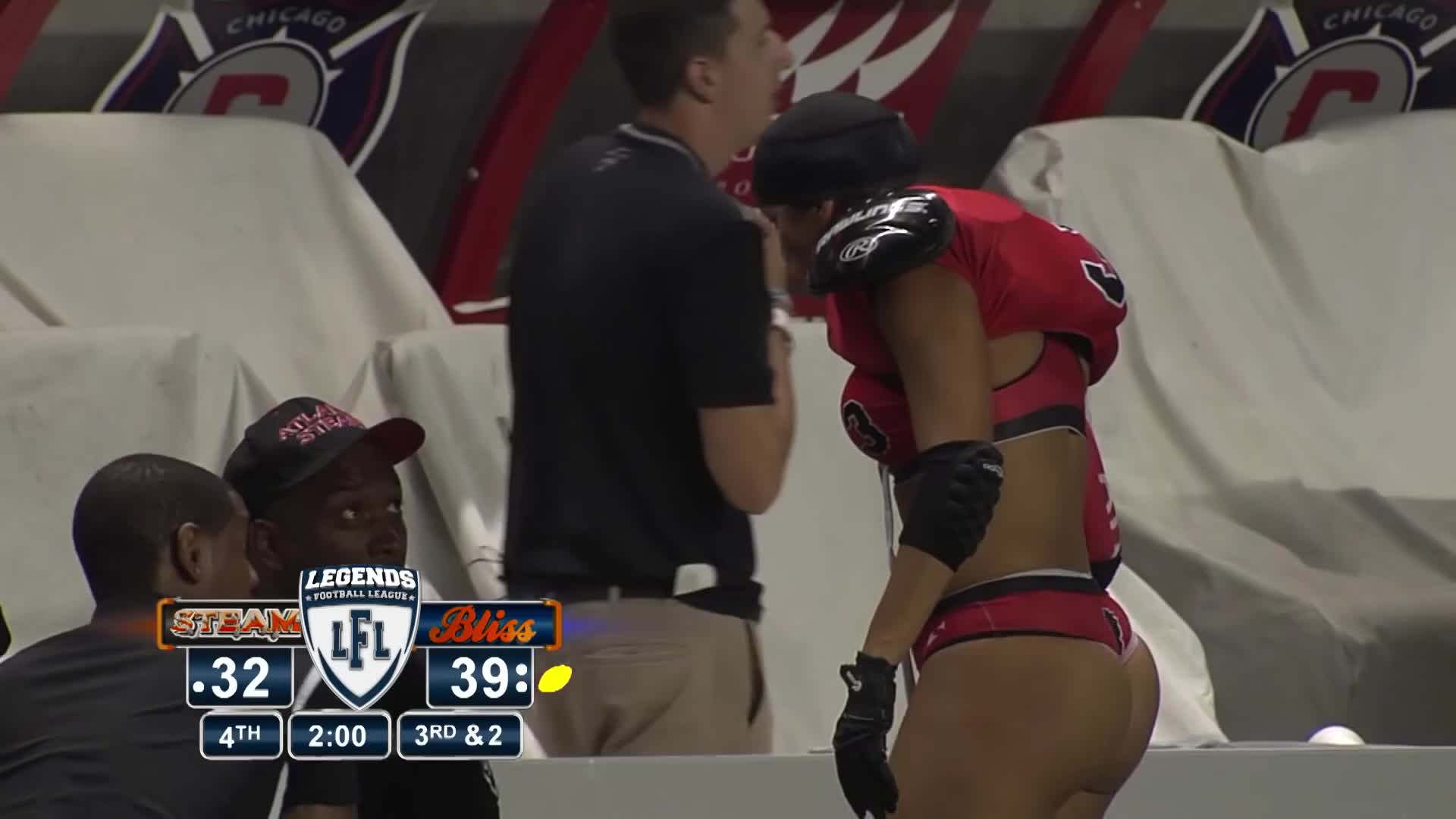 Adrian Purnell Sexy booty #3 | Scrolller