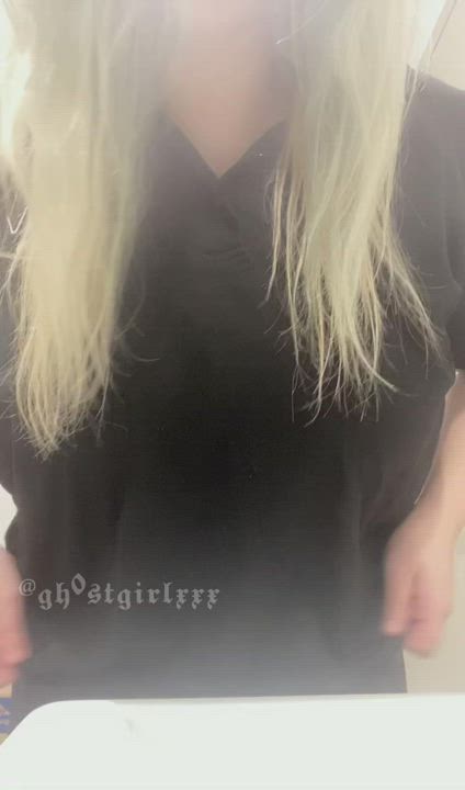 there’s nothing better than mid work day nudes 😋 [oc] [drop] | Scrolller