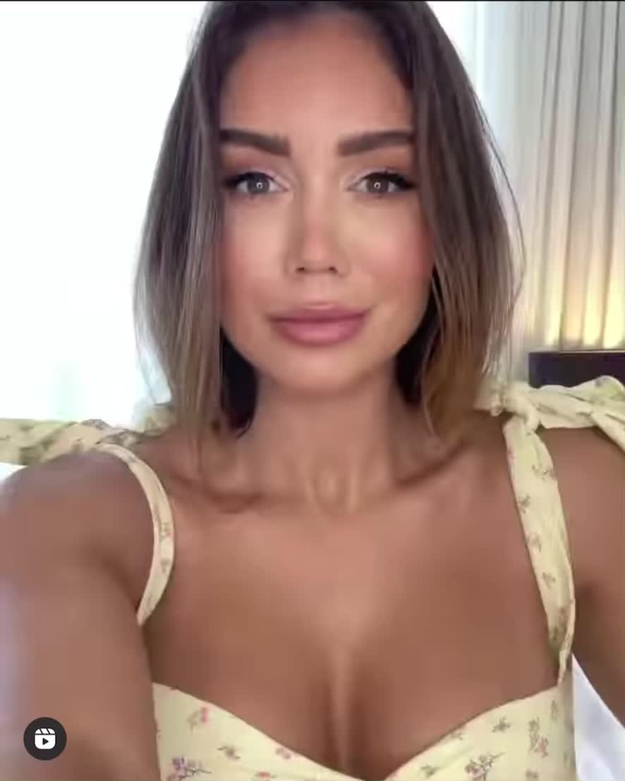 Pia looking like she just took a surprise load in the mouth | Scrolller