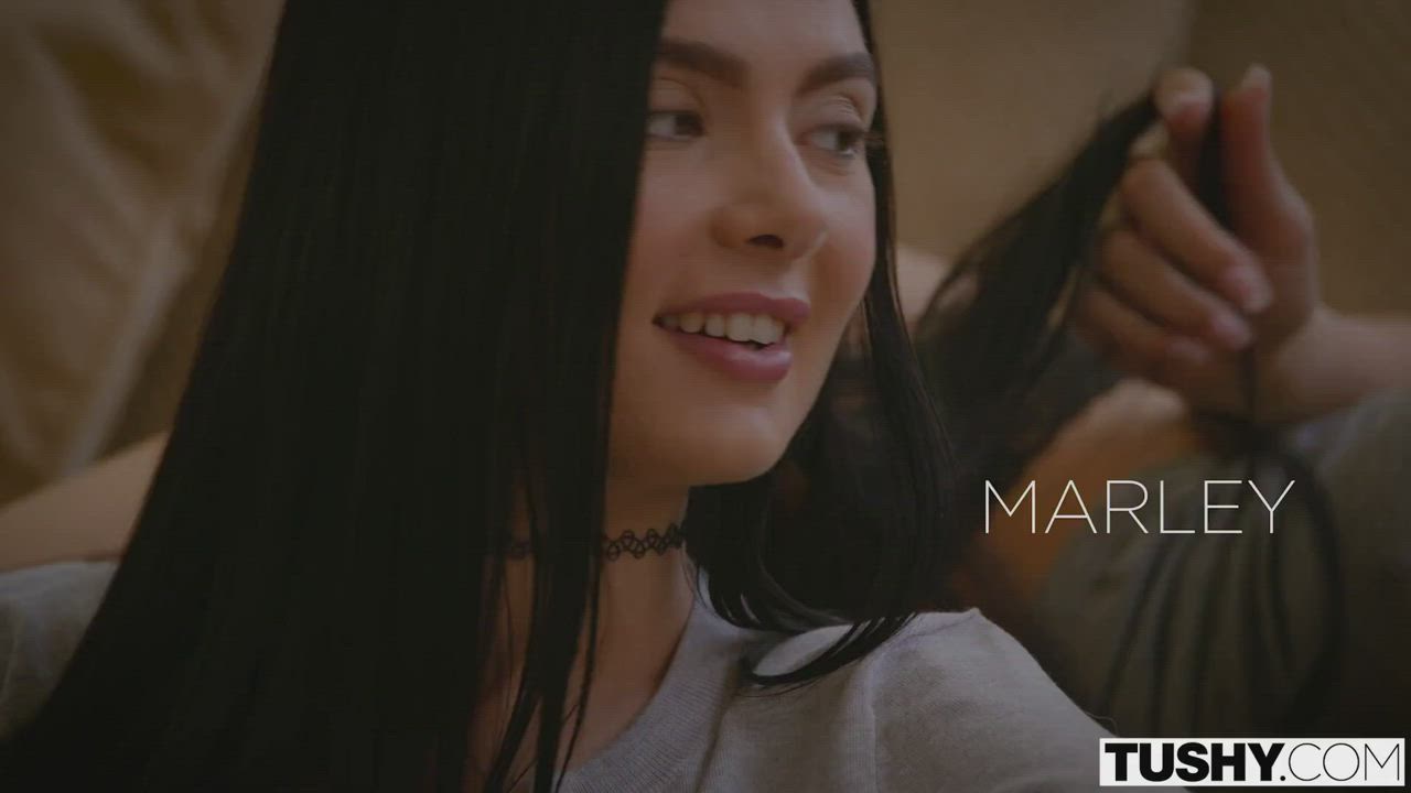 [FFM] Ariana Marie and Marley Brinx ambush their man | Scrolller