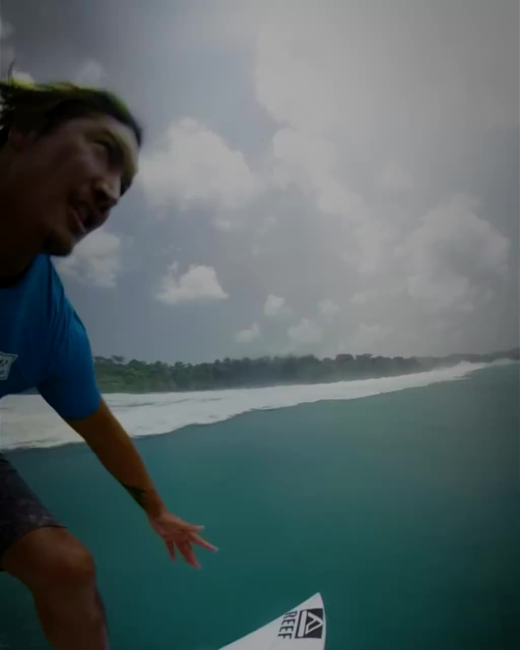 A Perfect Wave 🌊 | Scrolller