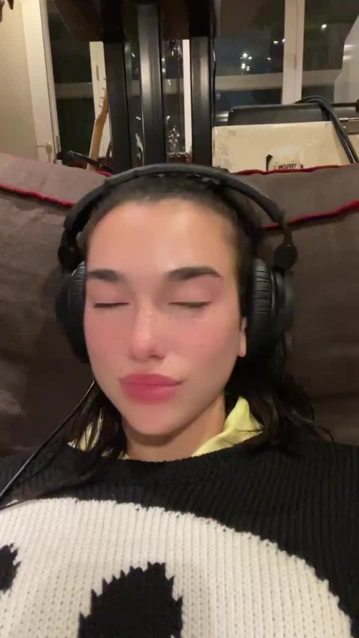 Vibing 🎶 [via Instagram Stories] | Scrolller