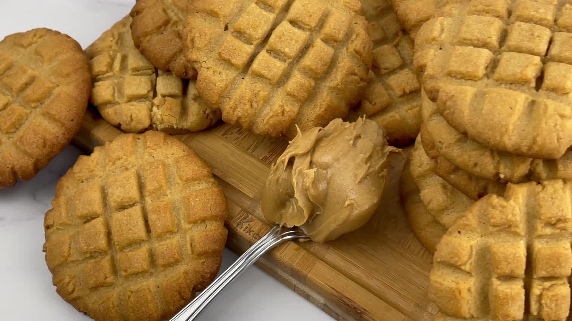 Peanut Butter Cookies | Scrolller