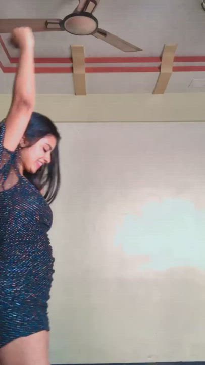 Nothing better than an upskirt tease 🤤👅🥵 | Scrolller