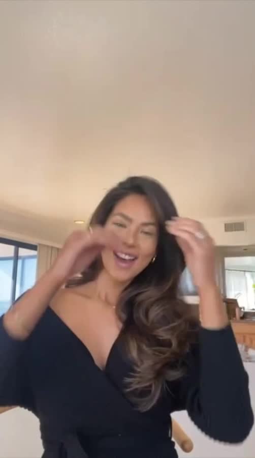 Windsor Store Highlights (with sound) | Scrolller