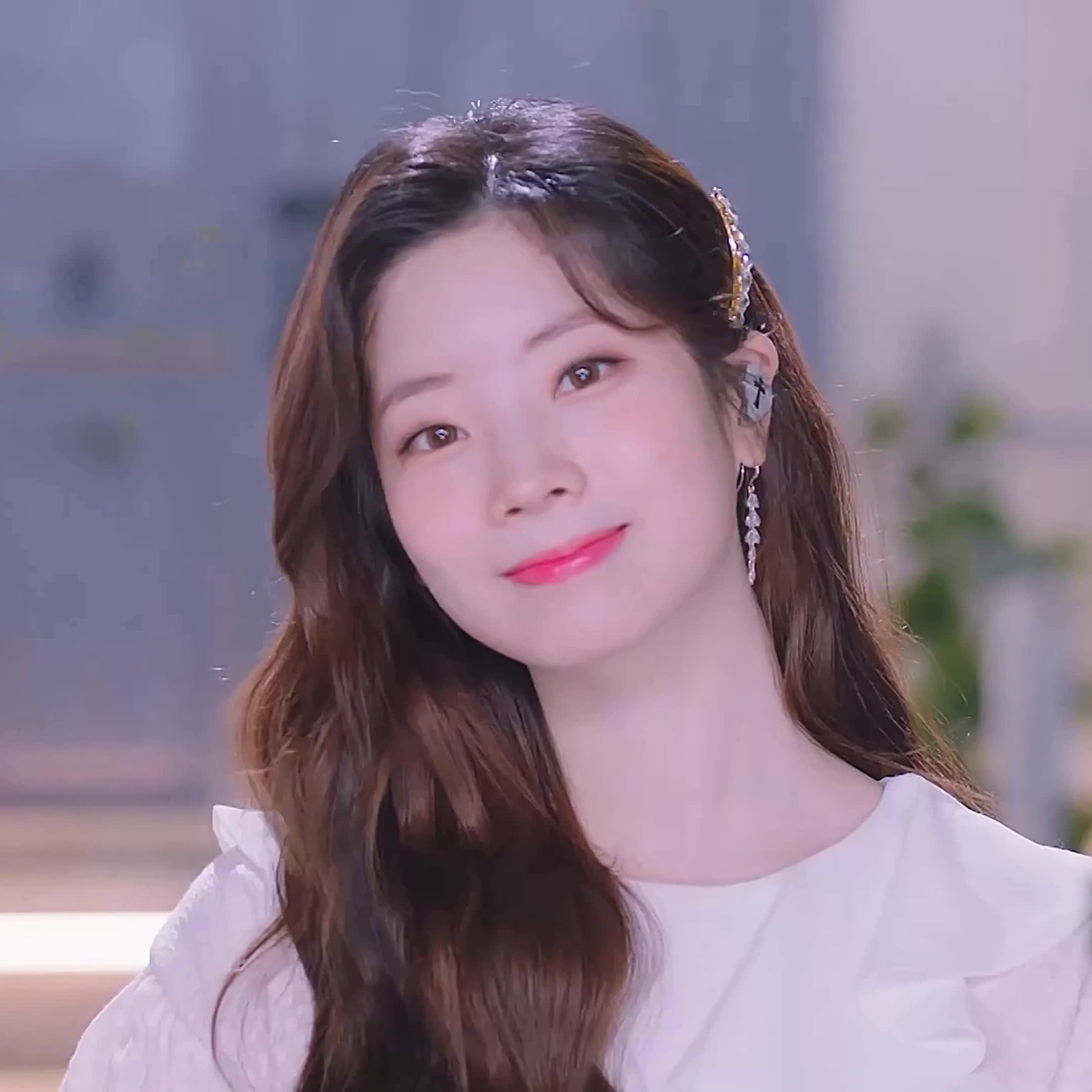 Dubu smile | Scrolller