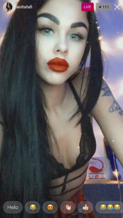 Would you let her ride you reverse cowgirl? | Scrolller