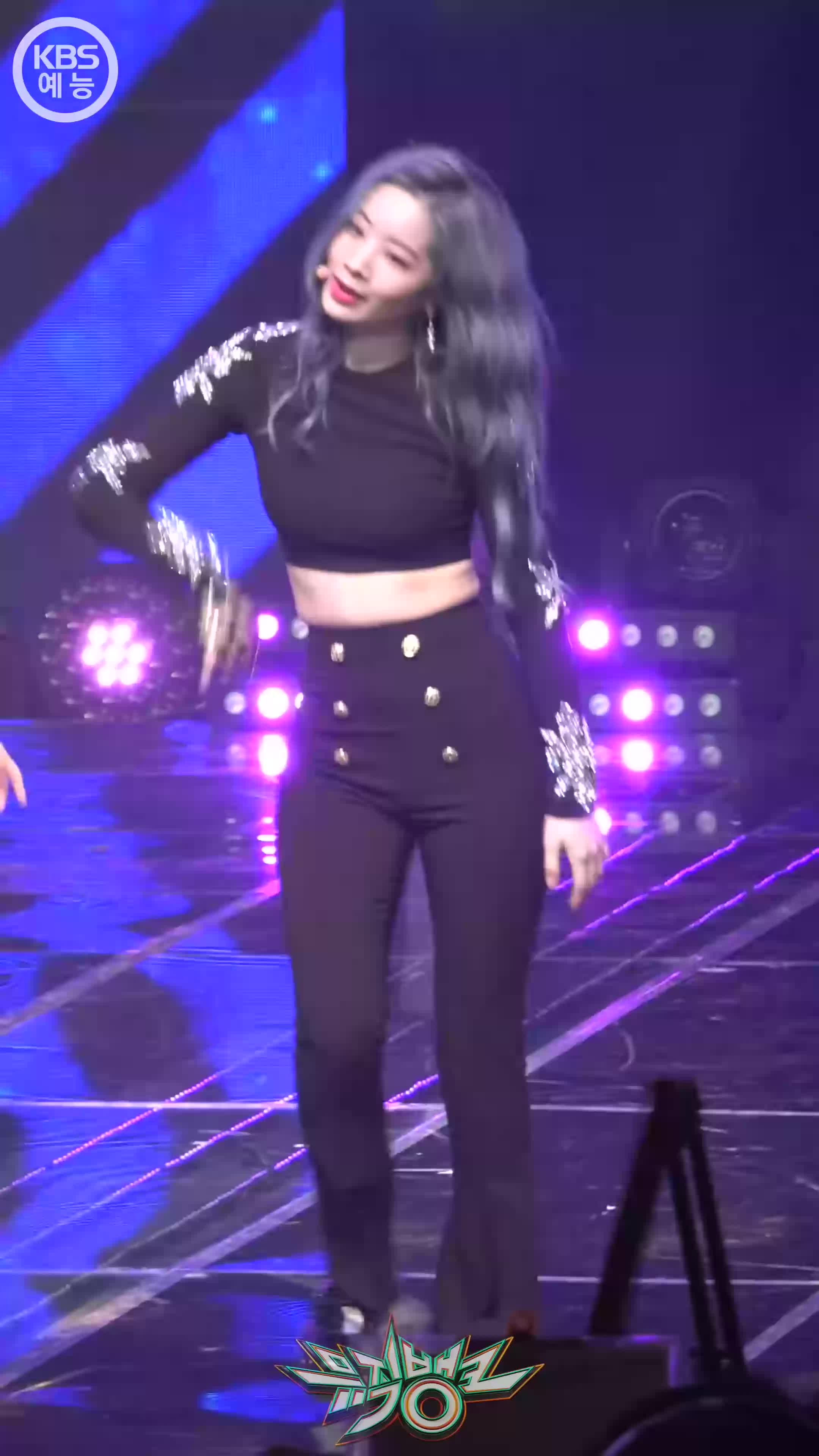 190503 - This is one of Dahyun's best looks | Scrolller