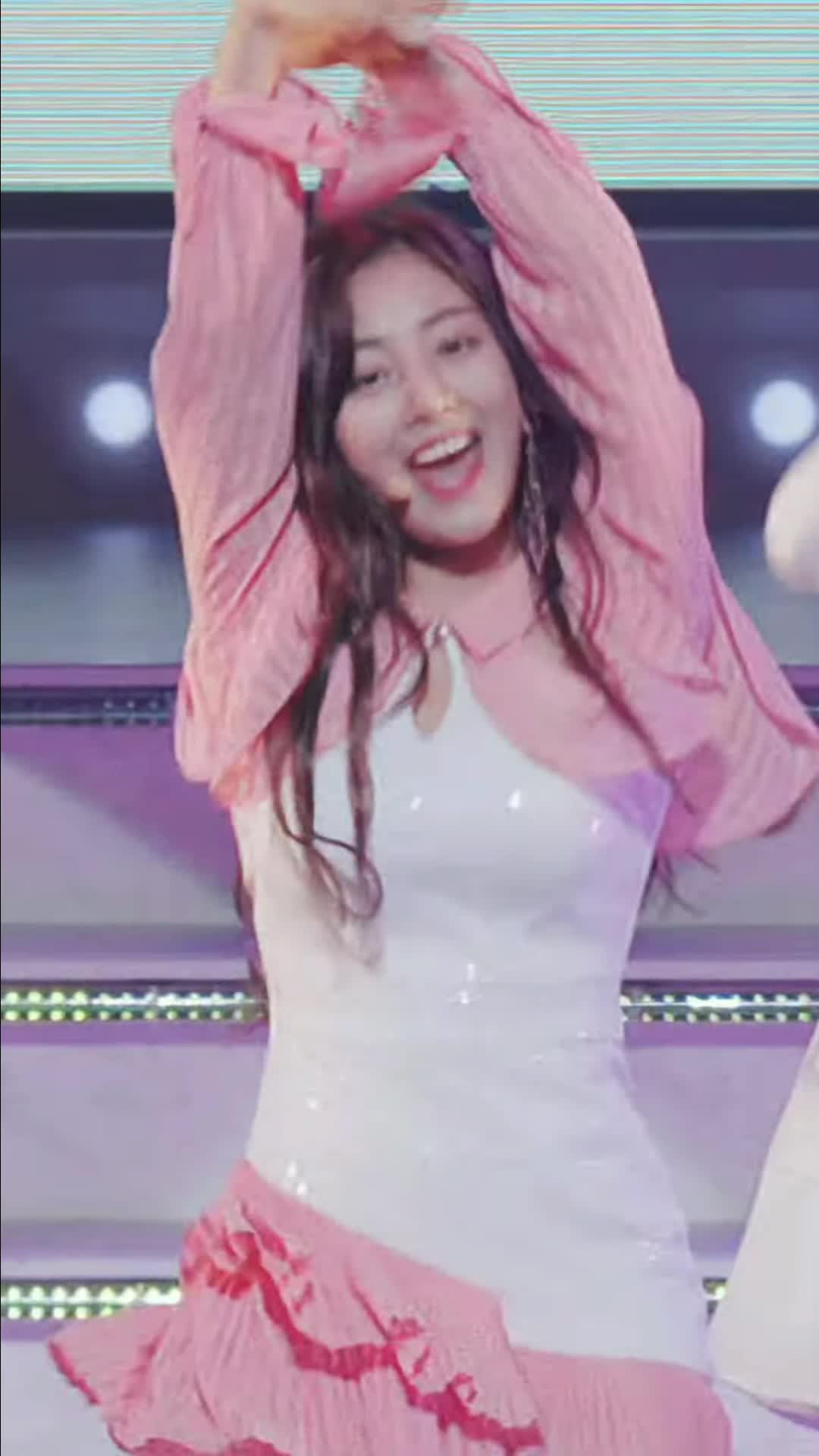 TWICE - Jihyo | Scrolller