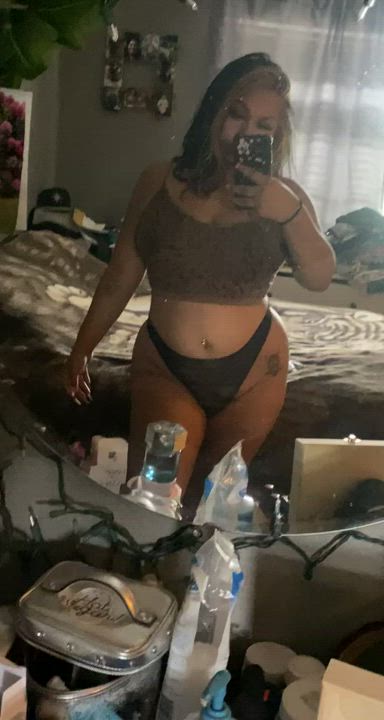 Thick mami | Scrolller