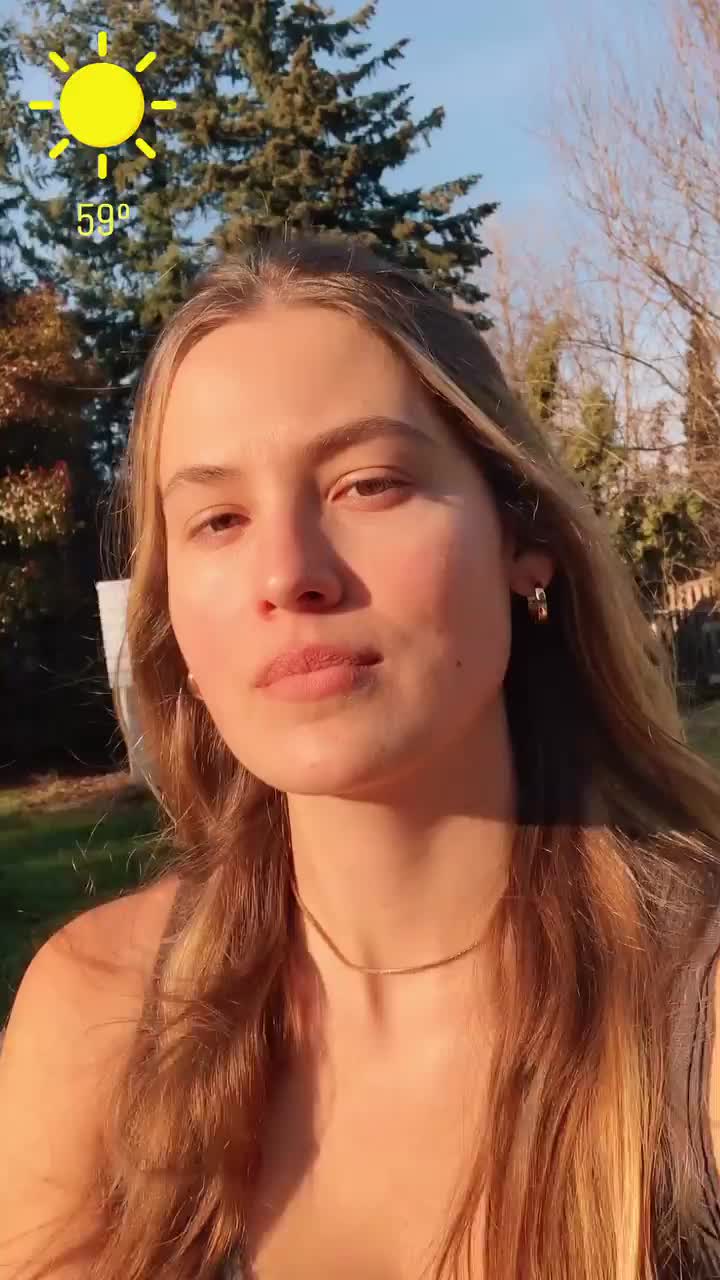 Megan Moore | Scrolller