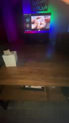 Shooting across the table | Scrolller