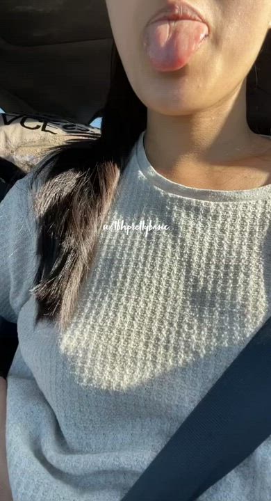 Did someone order a roadside titty drop? | Scrolller