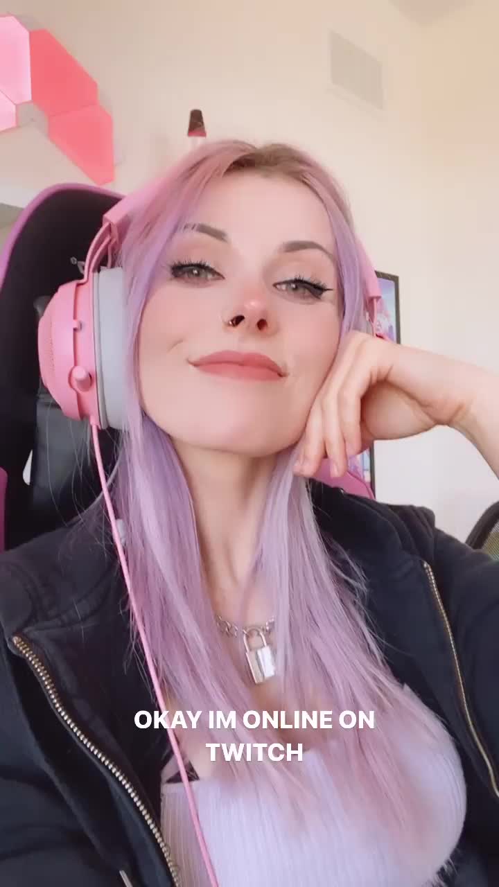 Streaming Time! | Scrolller