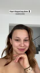 Oops i dropped my phone 📱 | Scrolller