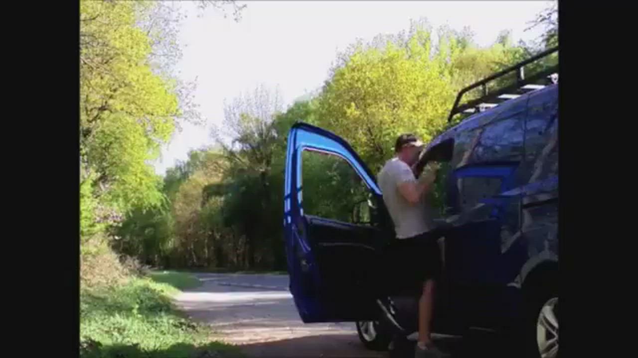 Fucking in the side of the car | Scrolller