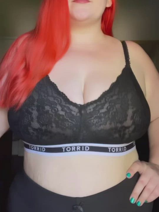 Thirsty?😘 | Scrolller