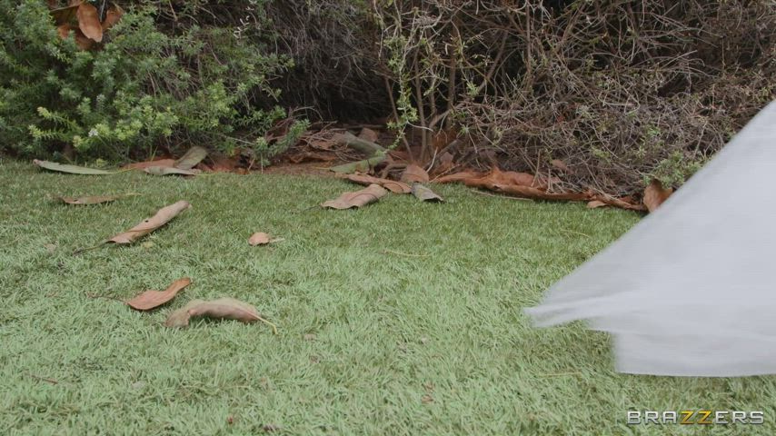 Jazmin Luv - Runaway Bride Needs Dick | Scrolller