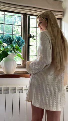 My 2001 peach is waiting for a cream filling.. 🍑🤭 | Scrolller