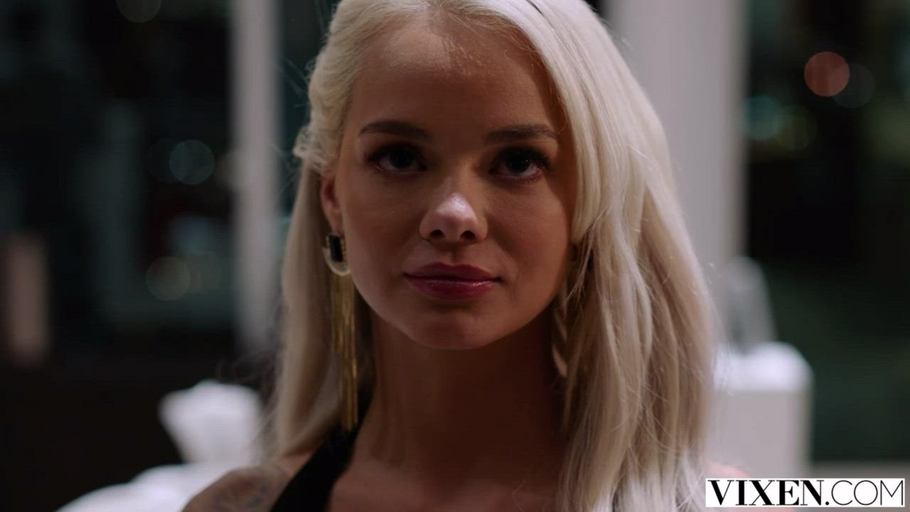 Week 47 [Elsa Jean] : Vixen | Scrolller