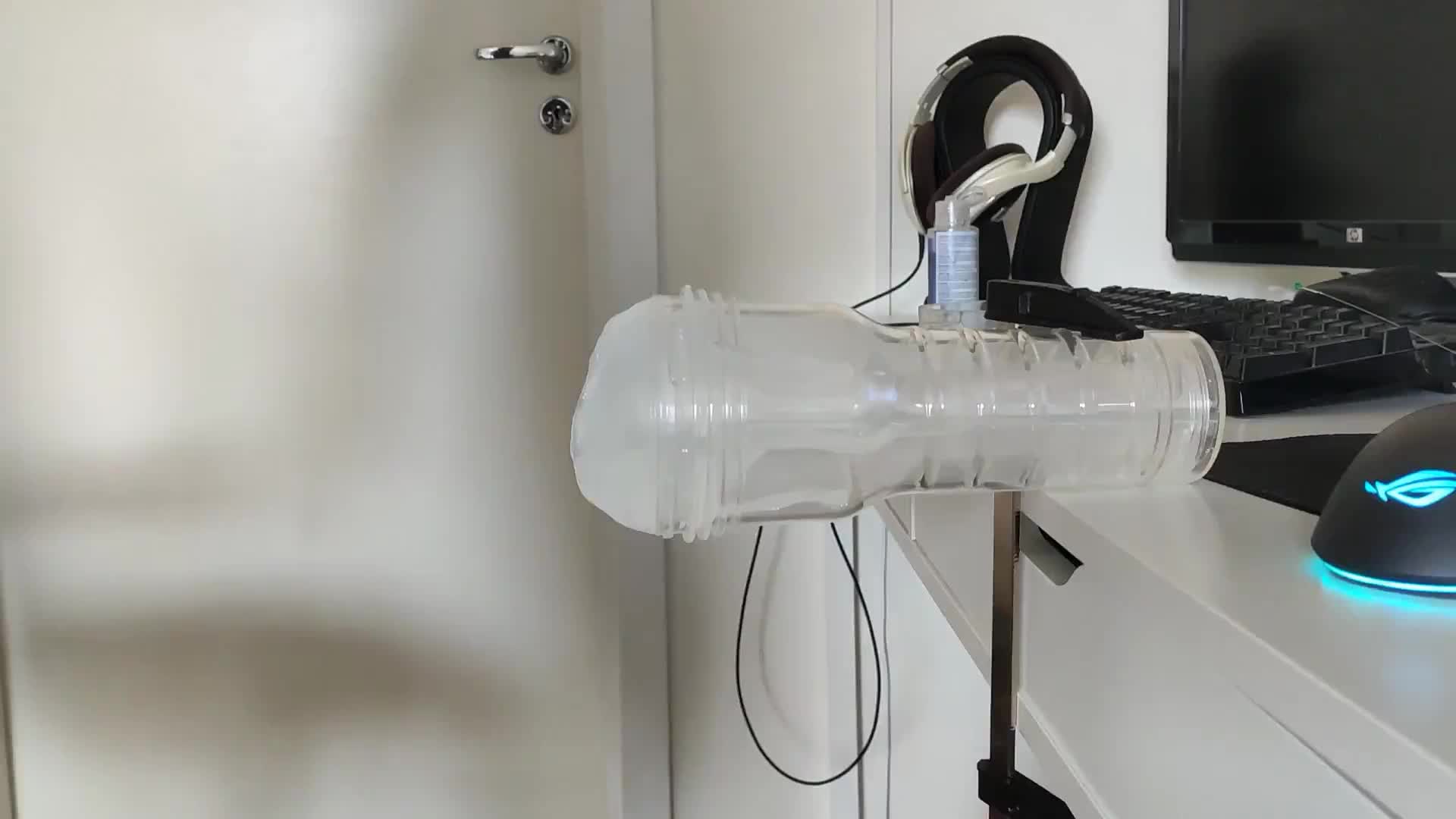 I need another toy to cum inside of, you in? | Scrolller