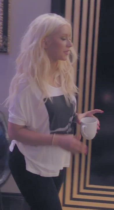 Masterclass | Scrolller