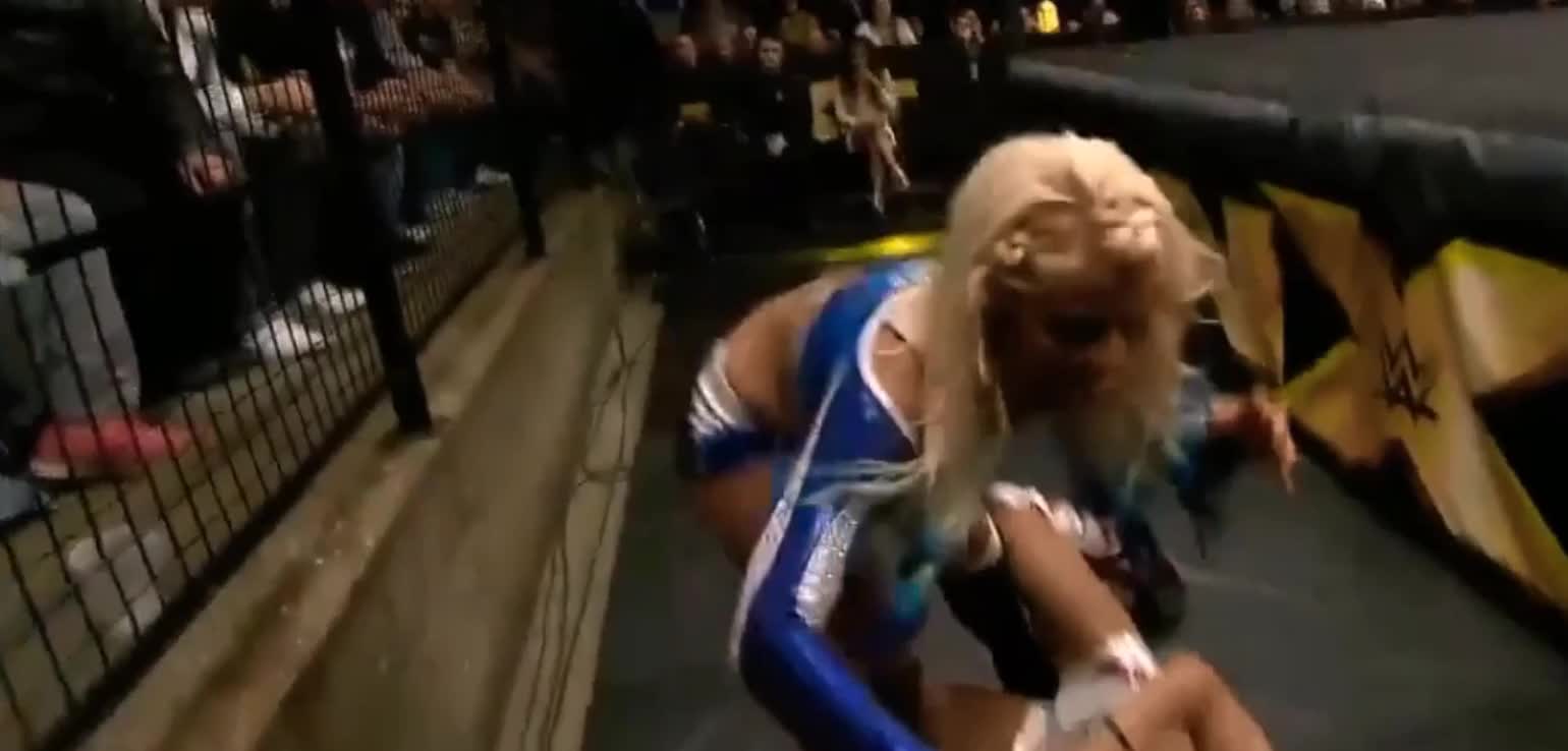 Alexa Bliss trunks pulled | Scrolller