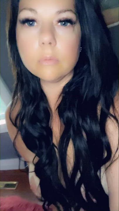 Do you like cougar milfs? | Scrolller