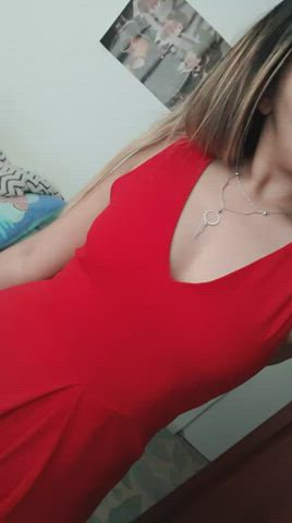 Going for a walk without any underwear hoping someone gropes me on the metro | Scrolller