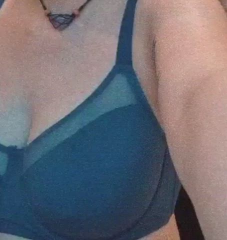 i love bouncing them 🥺 | Scrolller