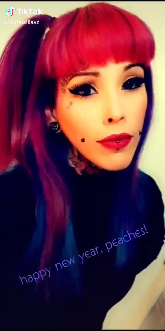 Happy New Year! | Scrolller