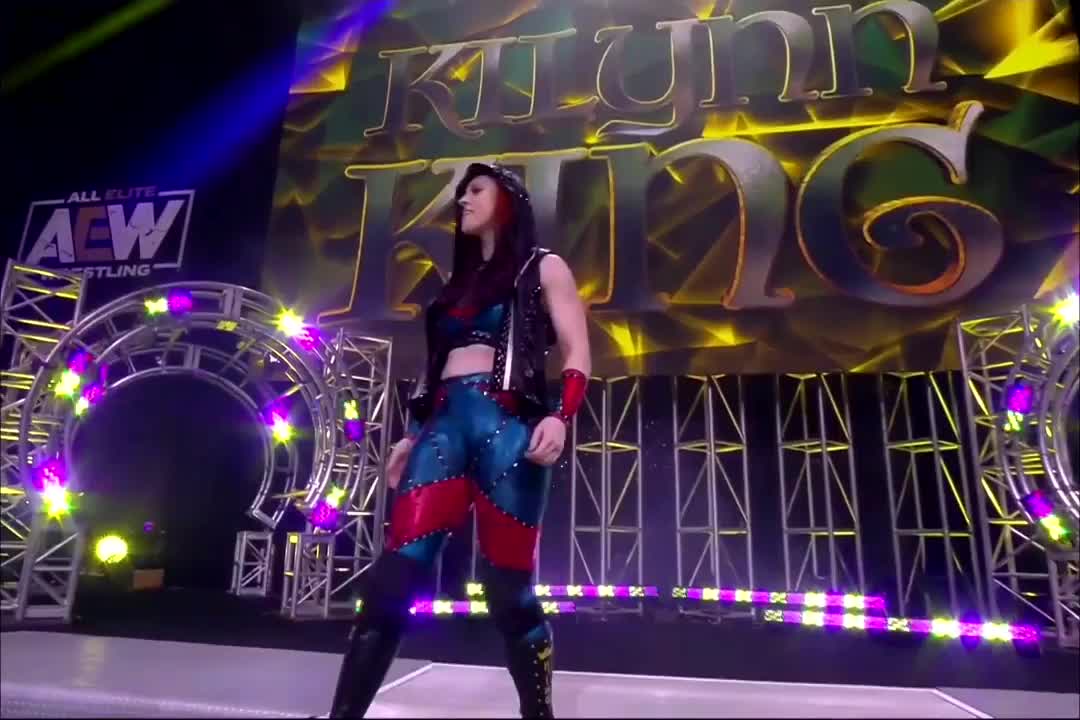 KiLynn King Cameltoe | Scrolller