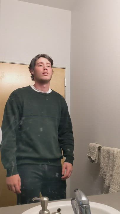 Watch me jump out of my clothes! | Scrolller