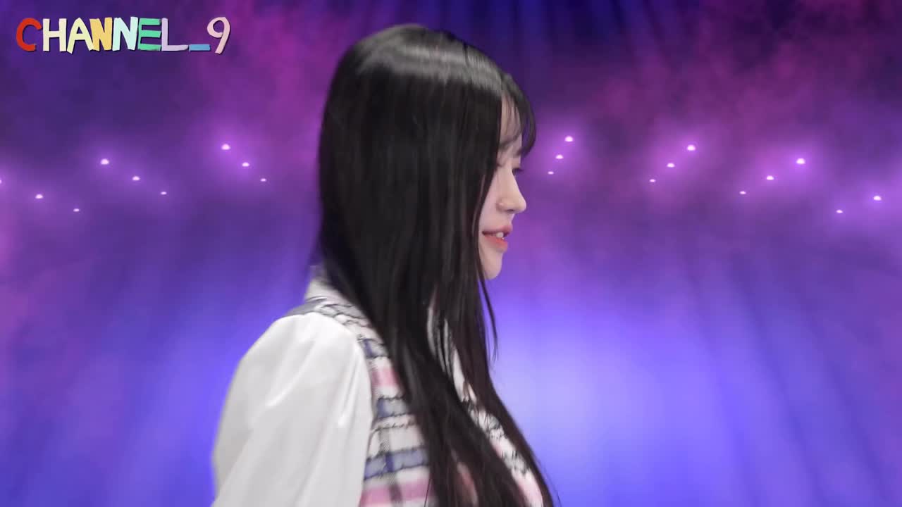 [fromis_9] Hayoung itchy nose re-enactment | Scrolller