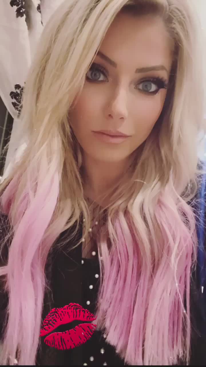 Alexa Bliss | Scrolller