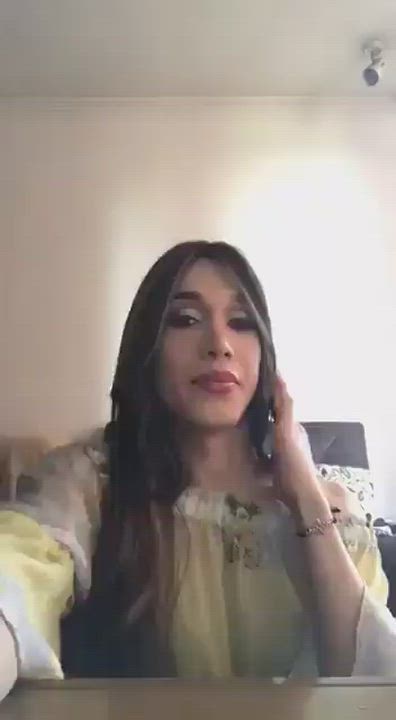 The type of "you up?" Text I want at night. | Scrolller