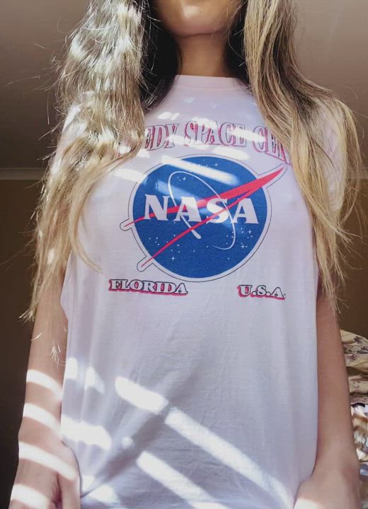 π€nasa Scientist Does A Titty Dropπ Scrolller