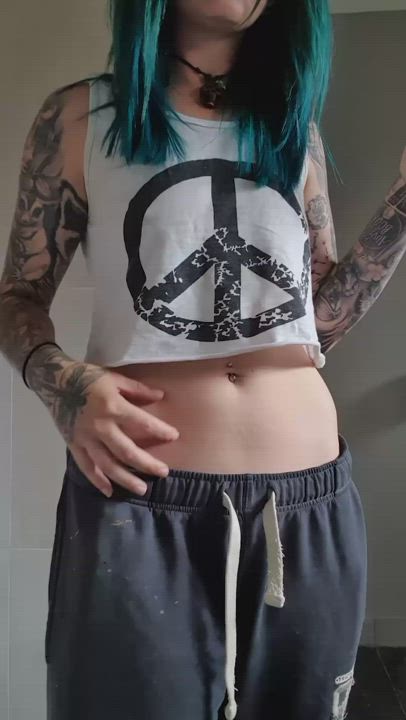 I Just Love Playing With My Hard Nipples Scrolller