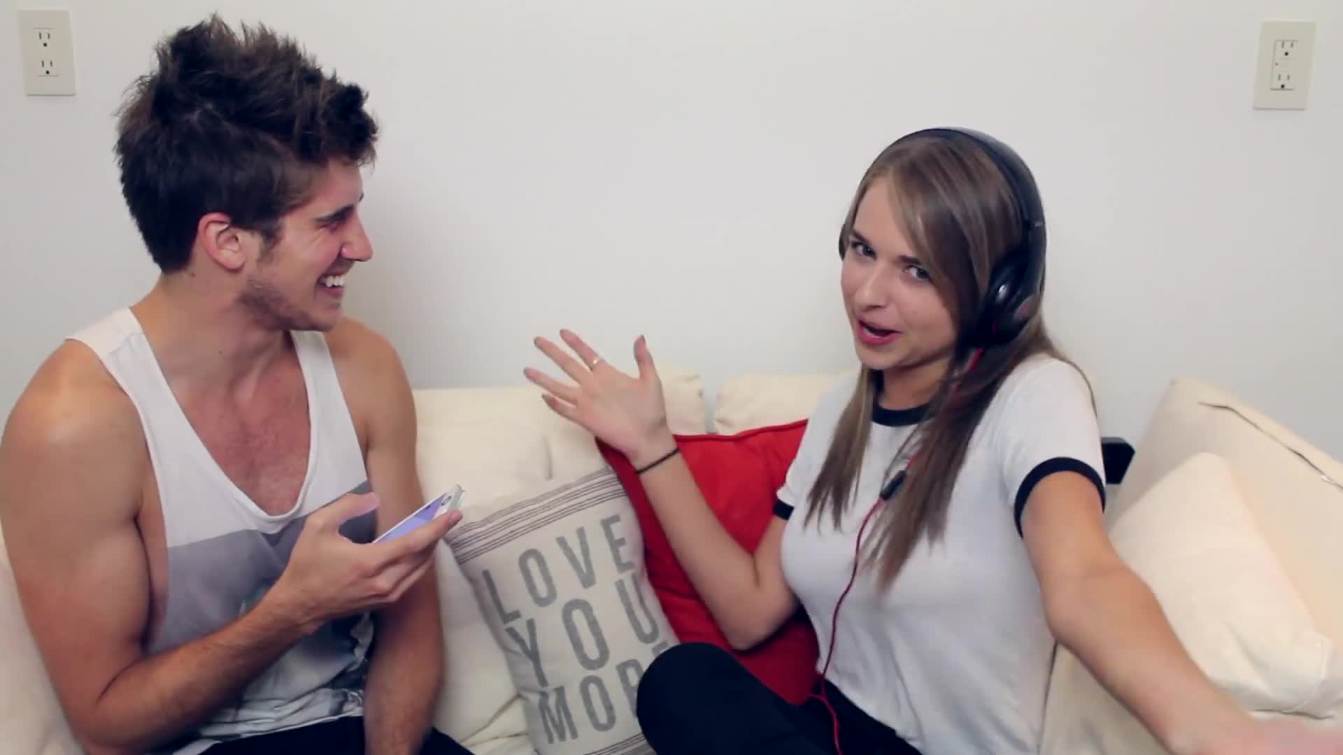 Jenn Jiggling Boobs | Scrolller