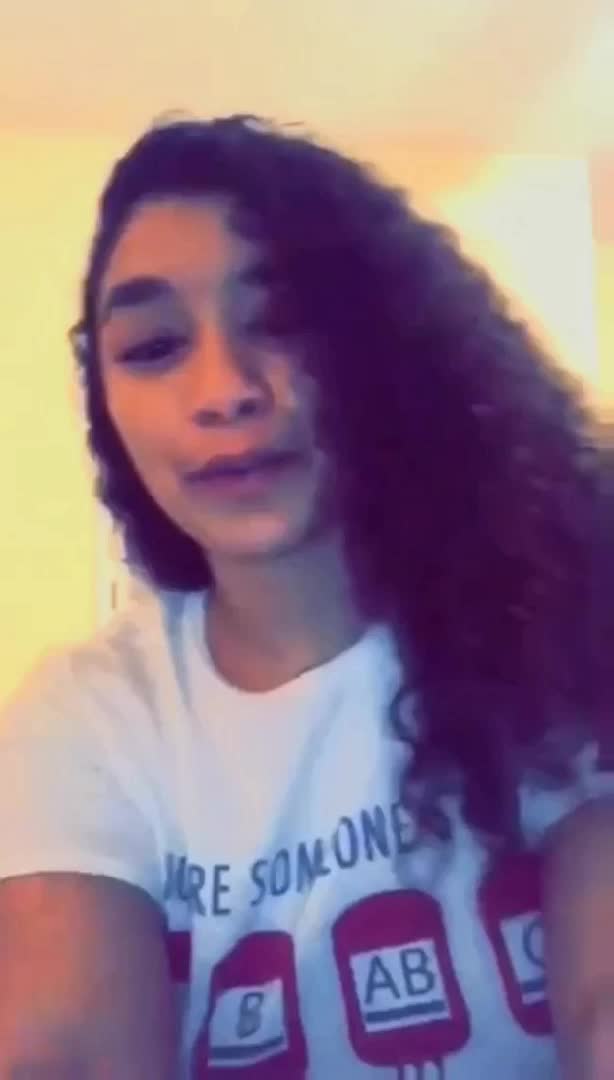 Private dance | Scrolller