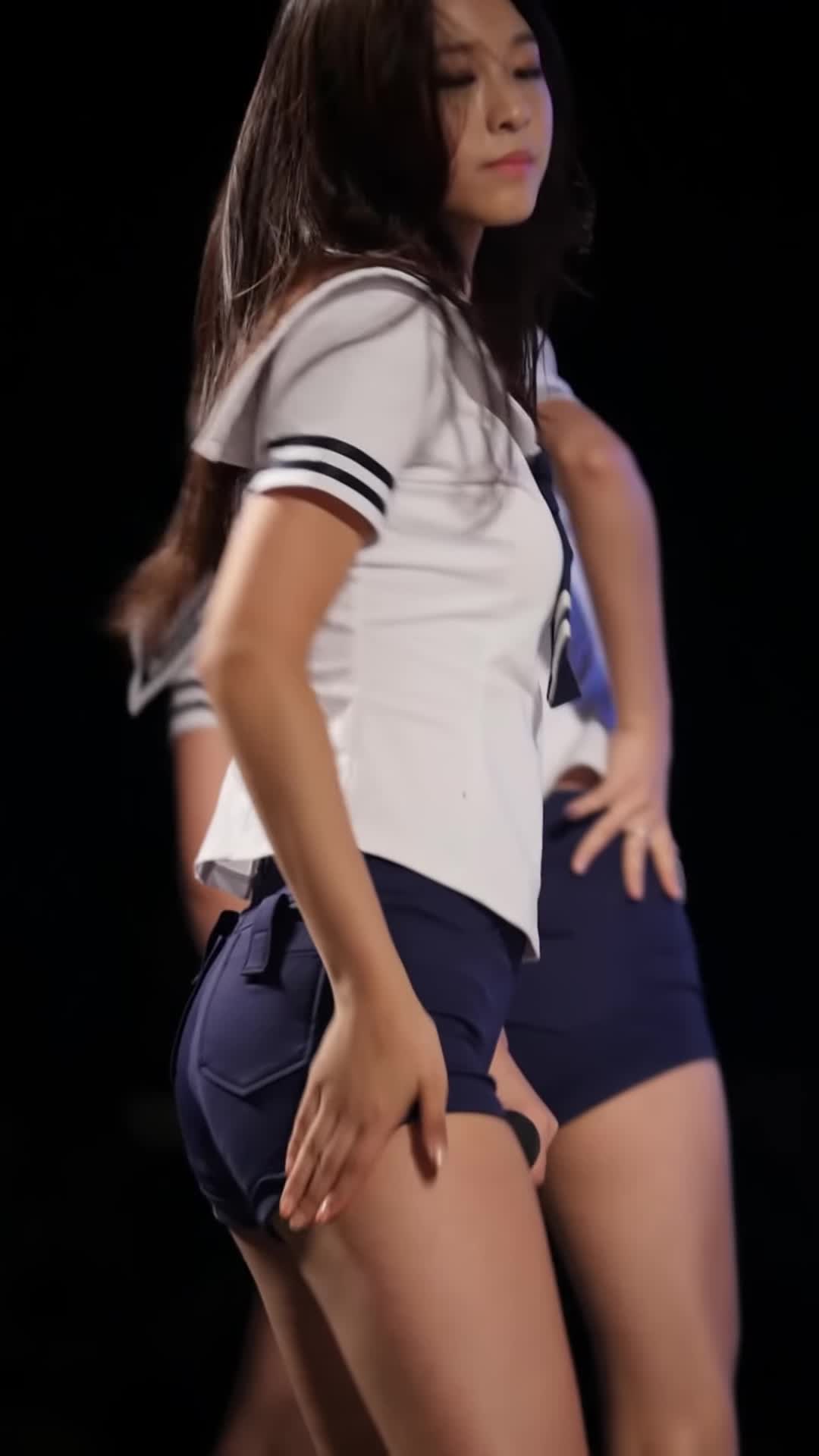 AOA - Seolhyun's Tight Body | Scrolller
