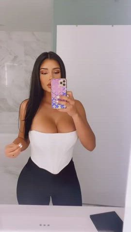 Barely contained | Scrolller