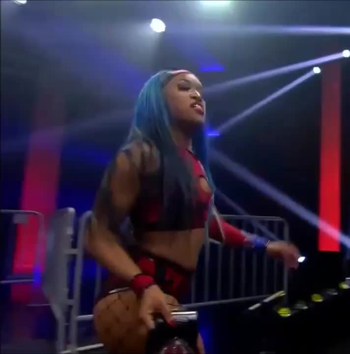 Kiera Hogan Sexy Booty Bounce | Scrolller