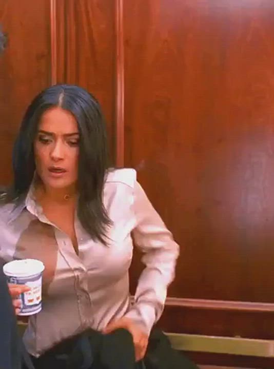 Salma Hayek Iconic Plot From Ugly Betty Scrolller