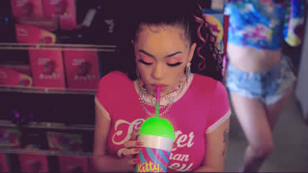 Turn popstars into pornstars and start stroking | Scrolller