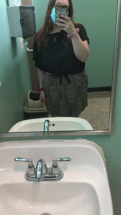 Let The Sunshine In 🌞 [f] Scrolller
