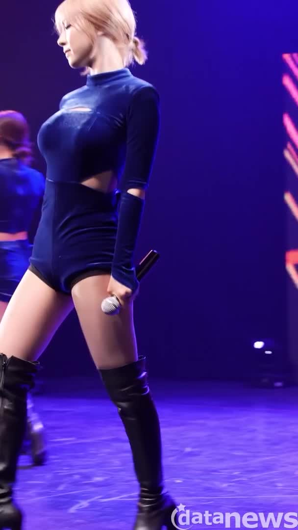 Ex-AOA - Choa | Scrolller