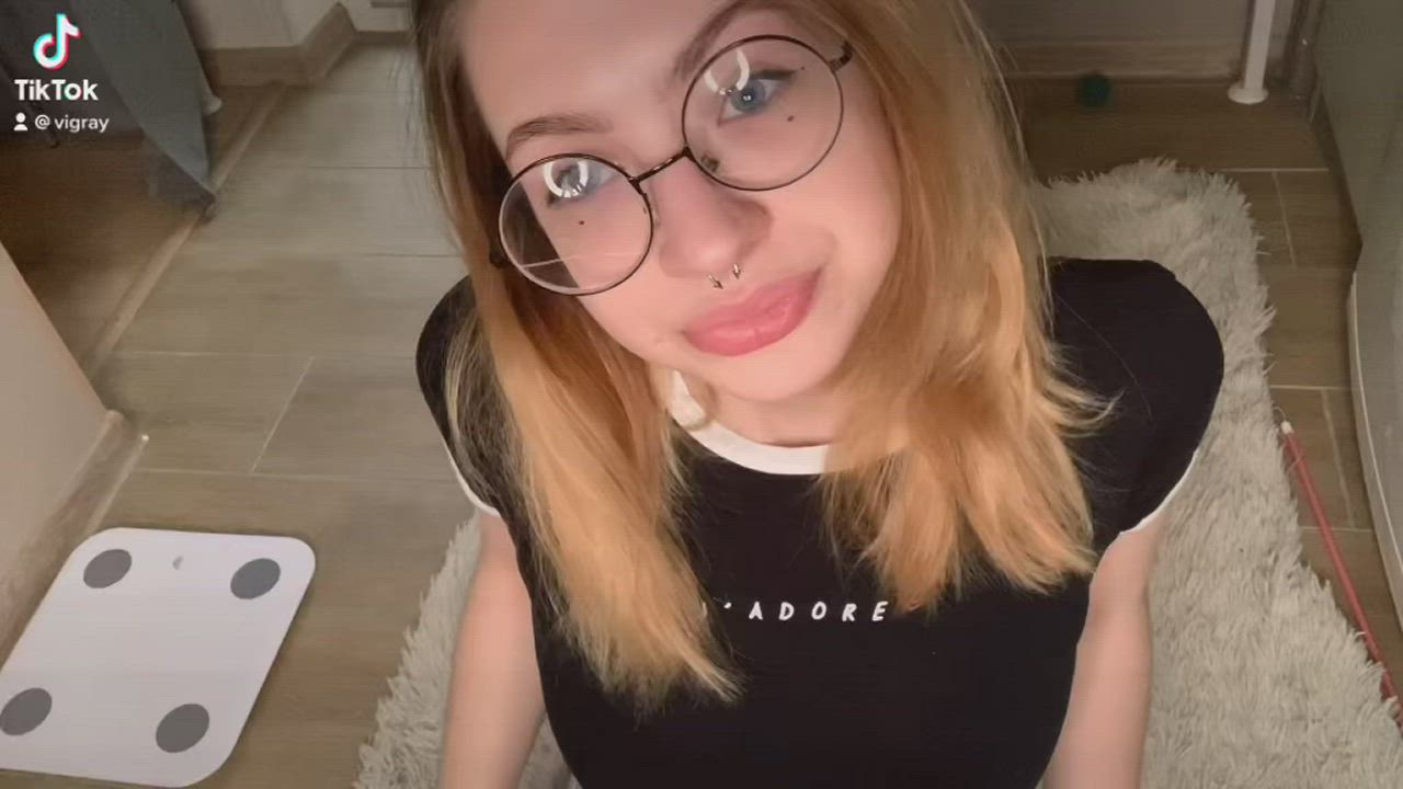 How do you like my ahegao ?👻 | Scrolller