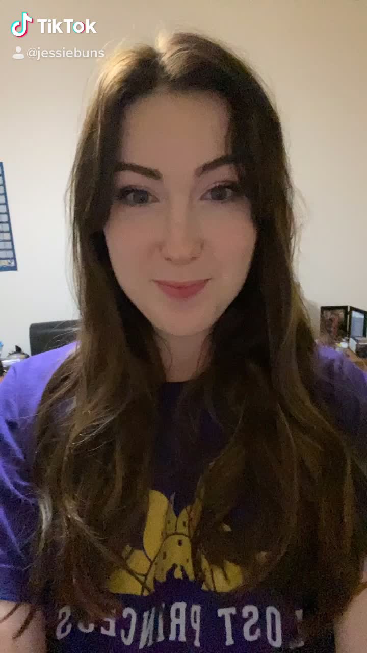 What? She tripped, fell, landed on his dick? | Scrolller